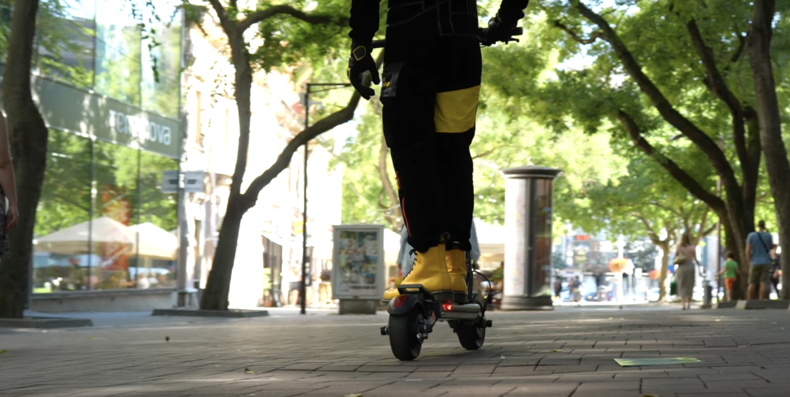 Vsett 8+ review: Unbeatable two motors in the class - Magazine - Enjoy ...